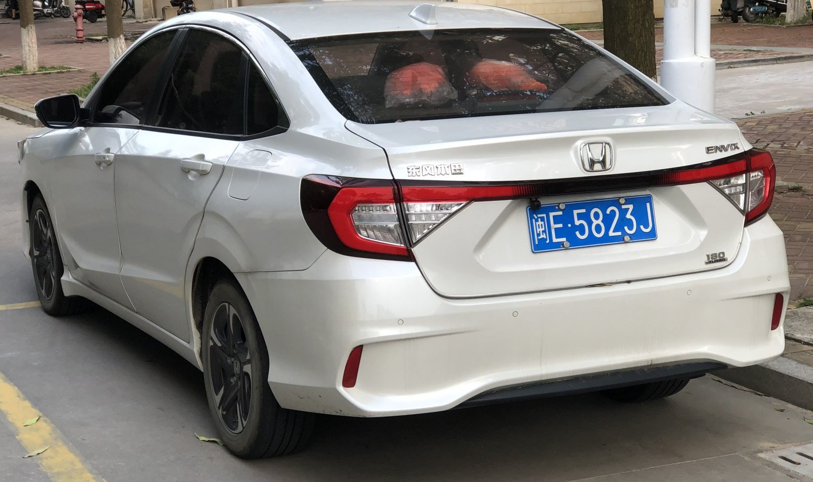 Honda Envix technical specifications and fuel economy